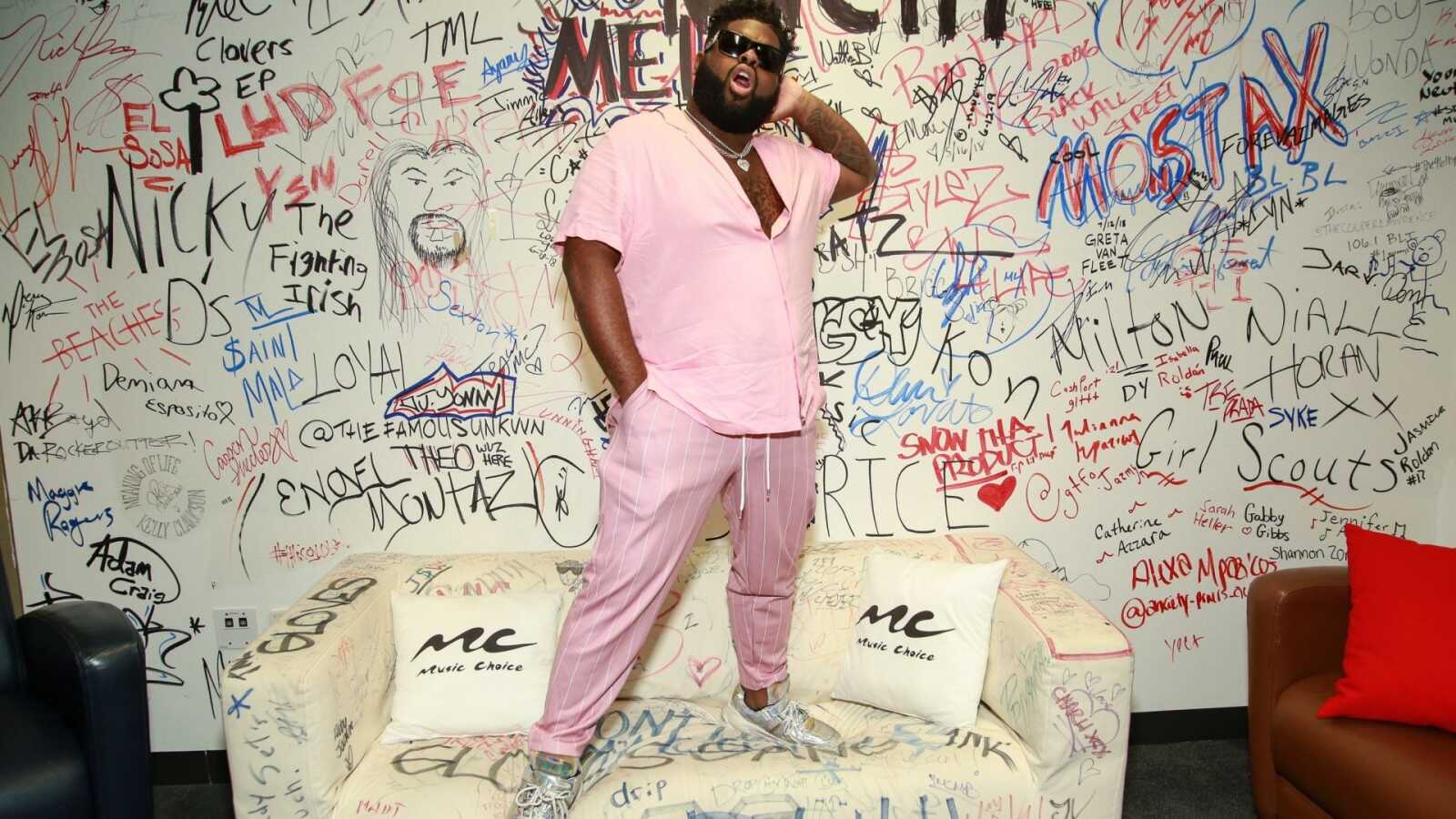 Pink Sweats (Singer) Wallpapers (14 images) - WallpaperCat