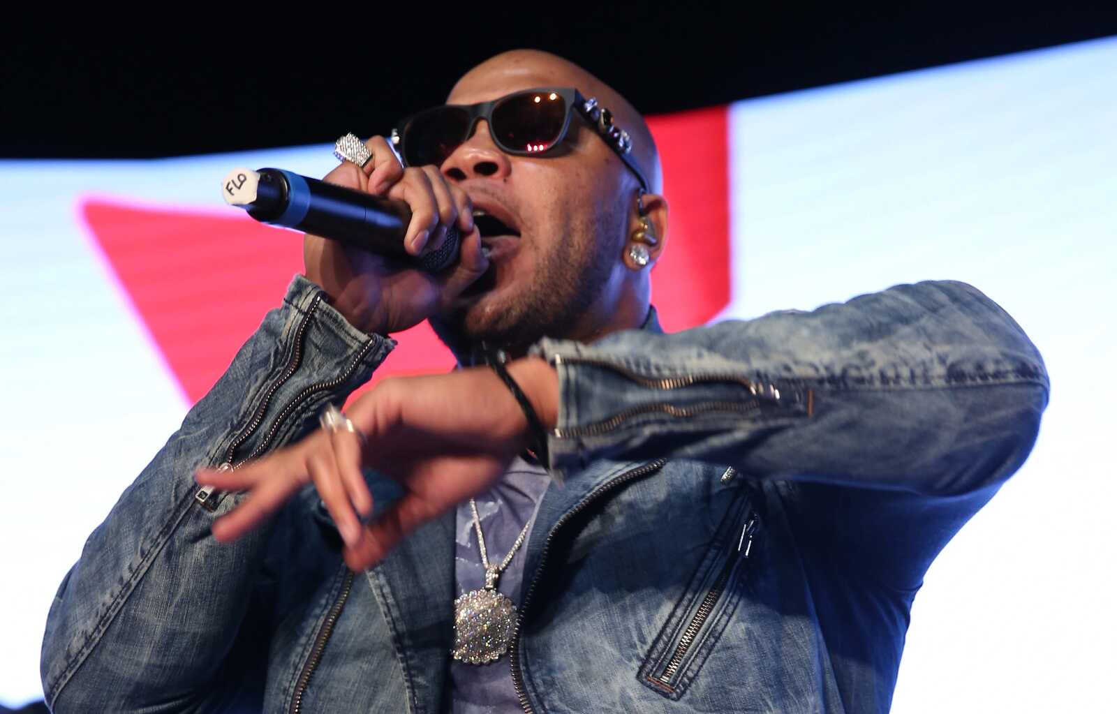 Flo Rida (Rapper) Wallpapers (17 images) - WallpaperCat