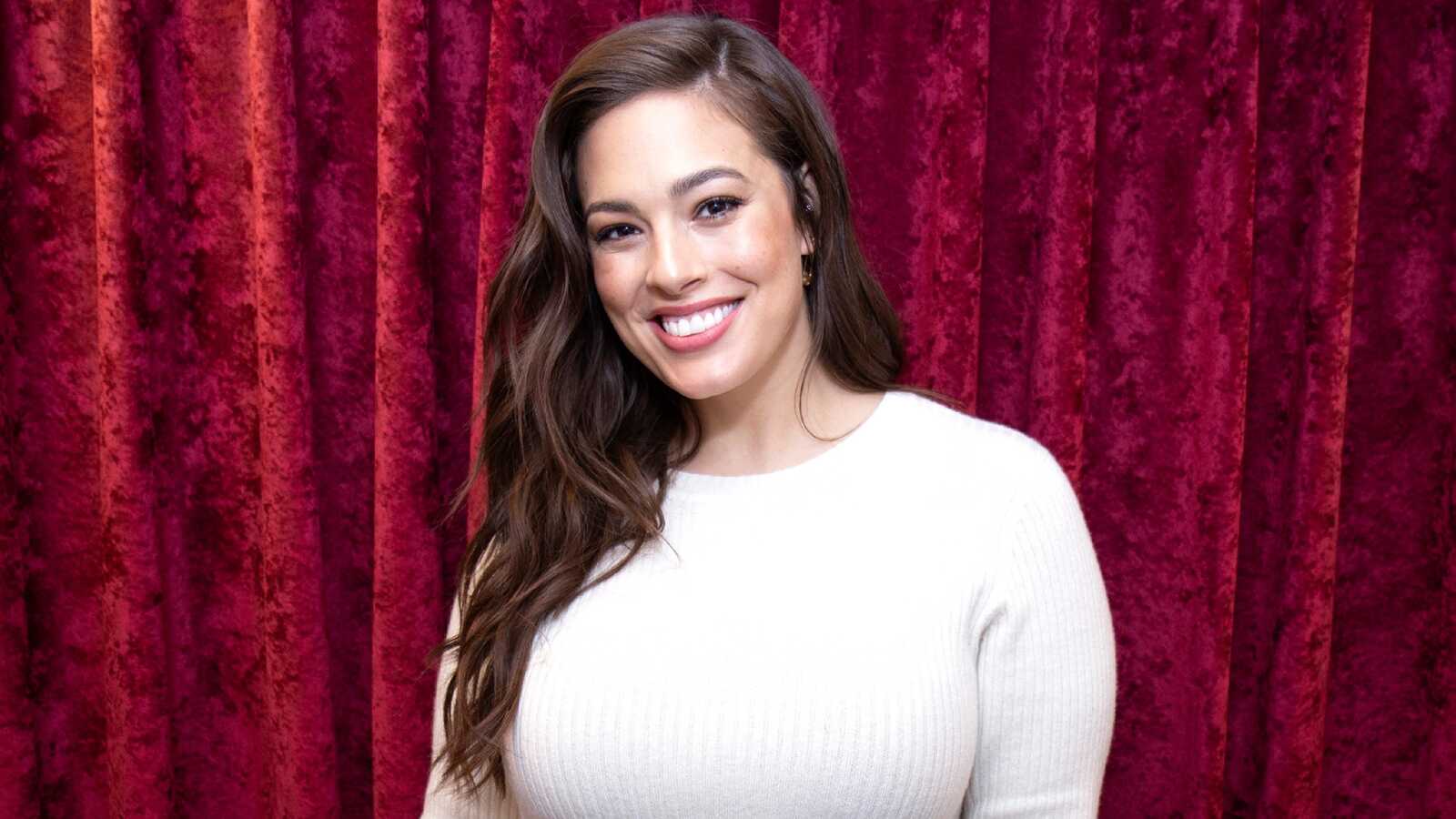 Ashley Graham Wallpapers (92 images) - WallpaperCat