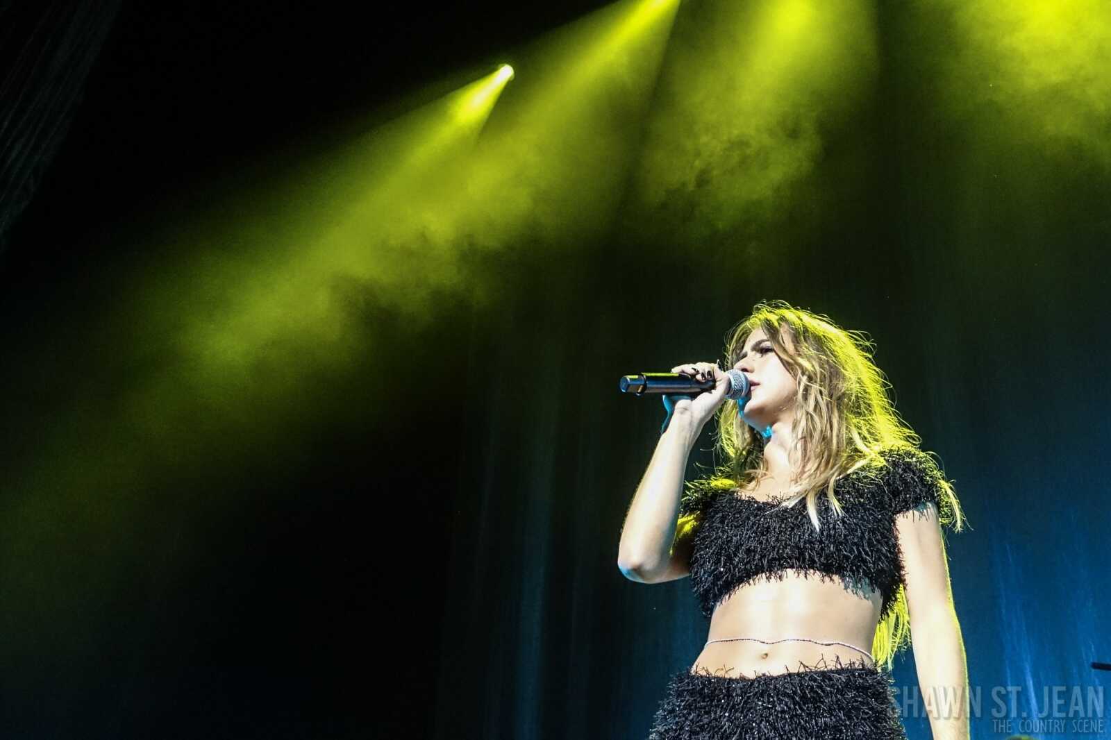 Kassi Ashton Wallpapers (11 images) - WallpaperCat