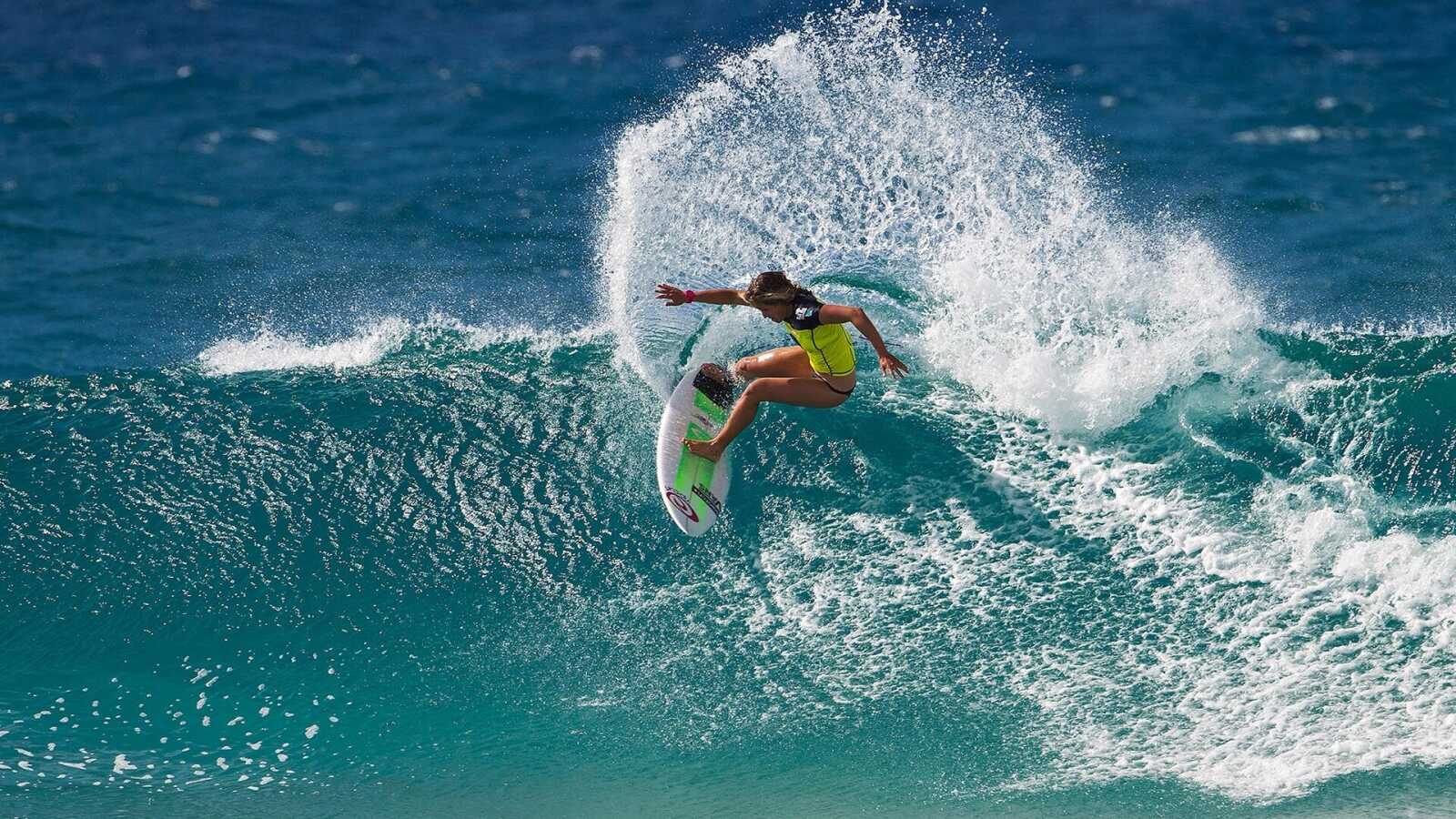 Girl Surfing Wallpapers (67 images) - WallpaperCat