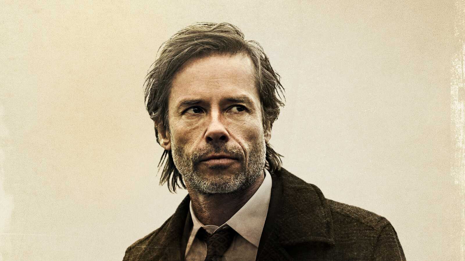 Guy Pearce Wallpapers (45 images) - WallpaperCat