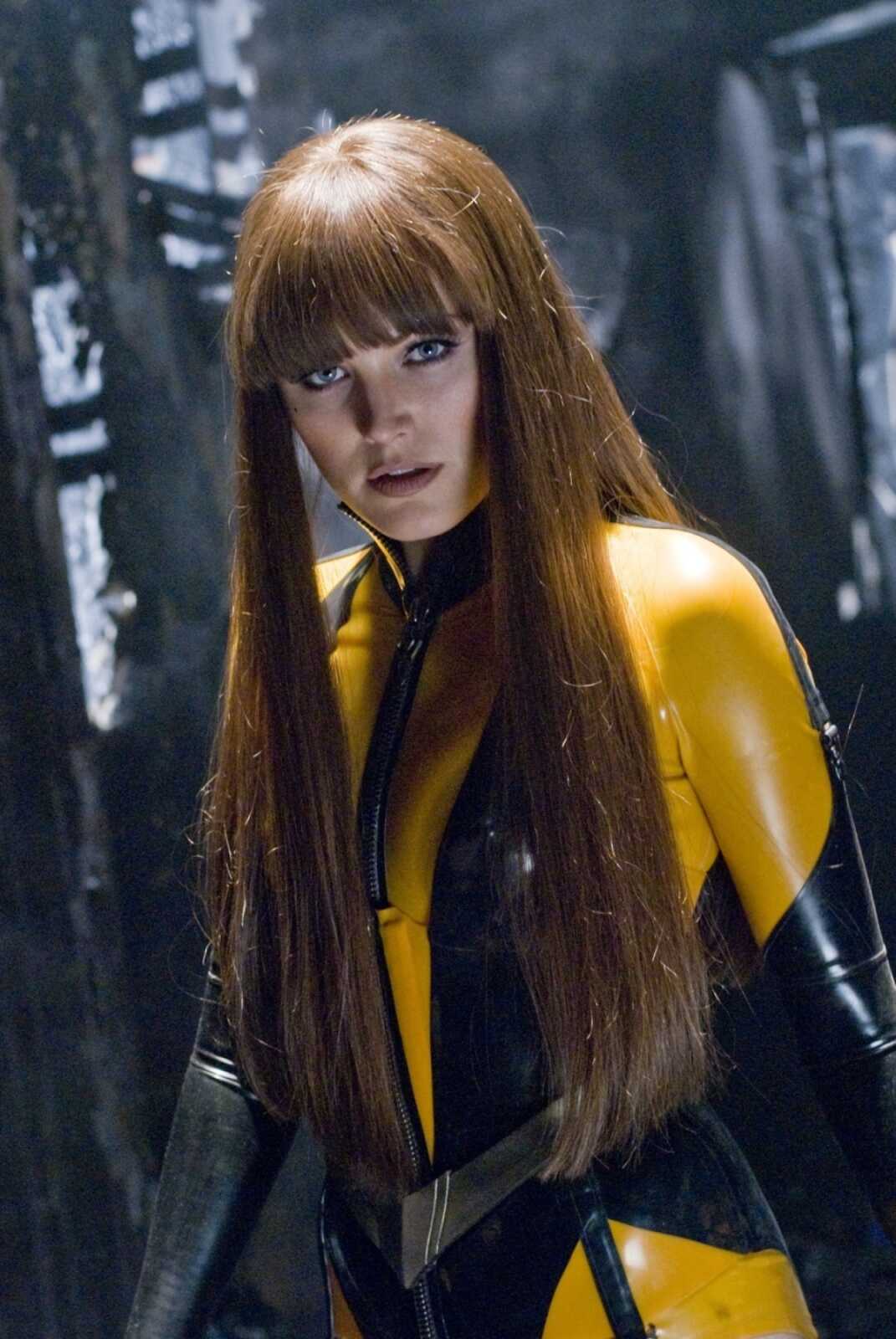 Silk Spectre (Watchmen) Wallpapers (28 images) - WallpaperCat
