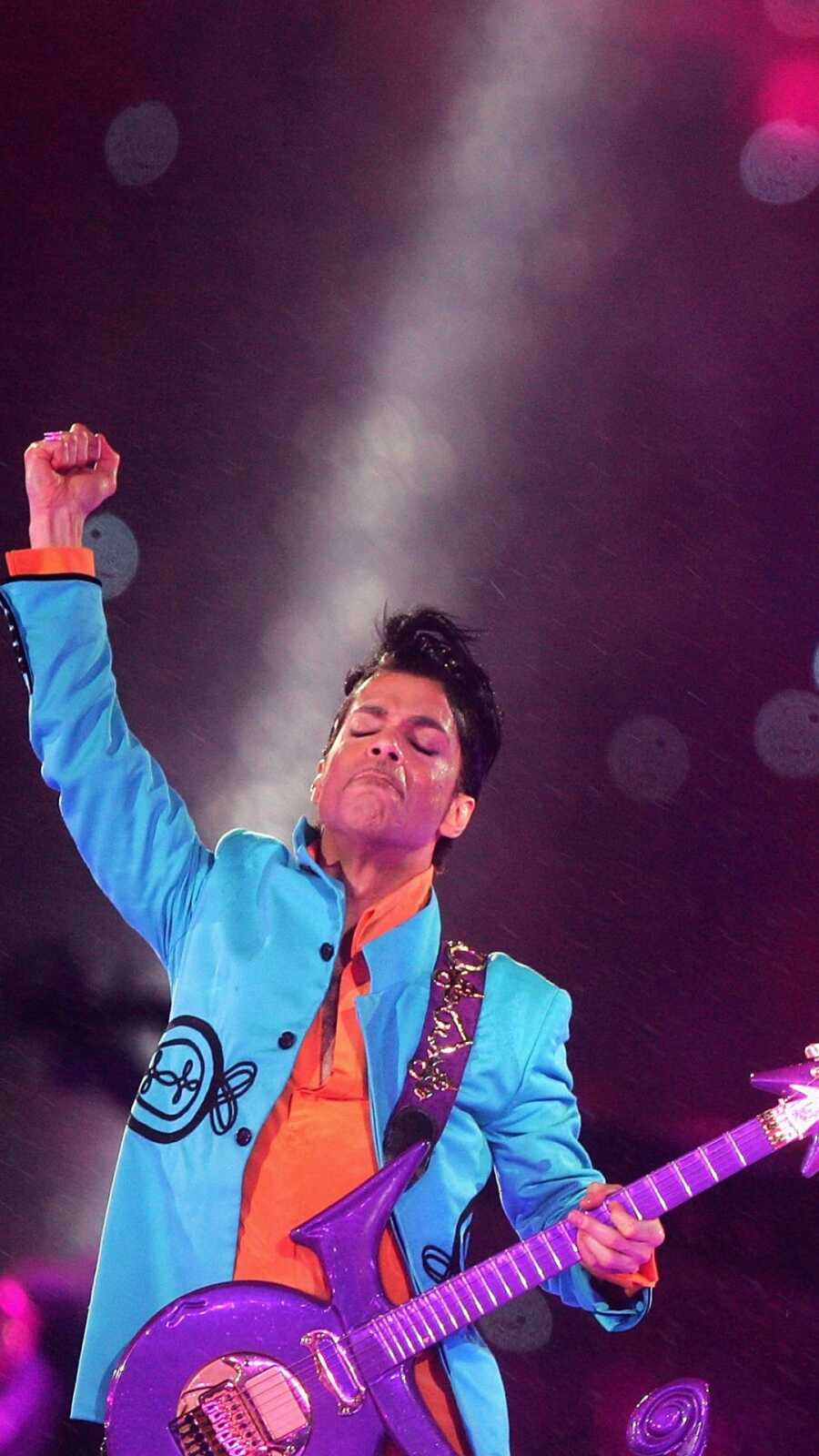 Prince (Singer) Wallpapers (29 images) - WallpaperCat