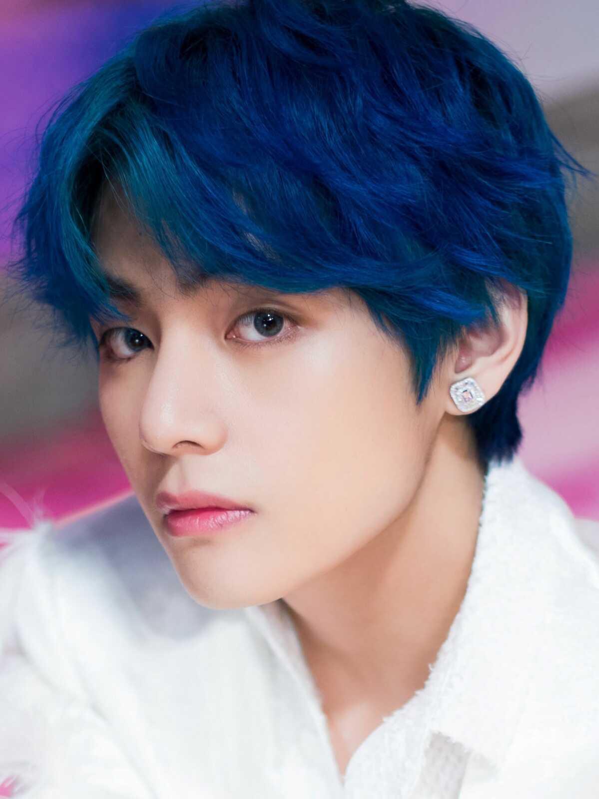 V (BTS) Wallpapers (53 images) - WallpaperCat