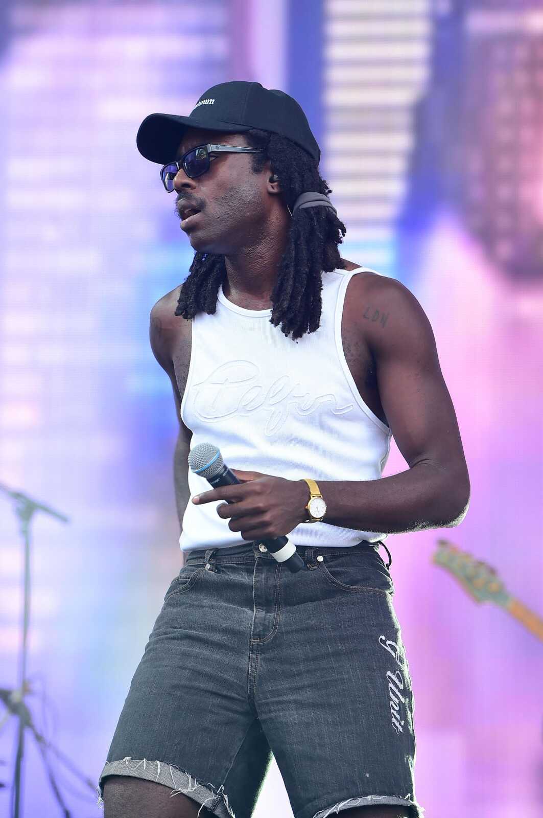 Dev Hynes Wallpapers (35 images) - WallpaperCat