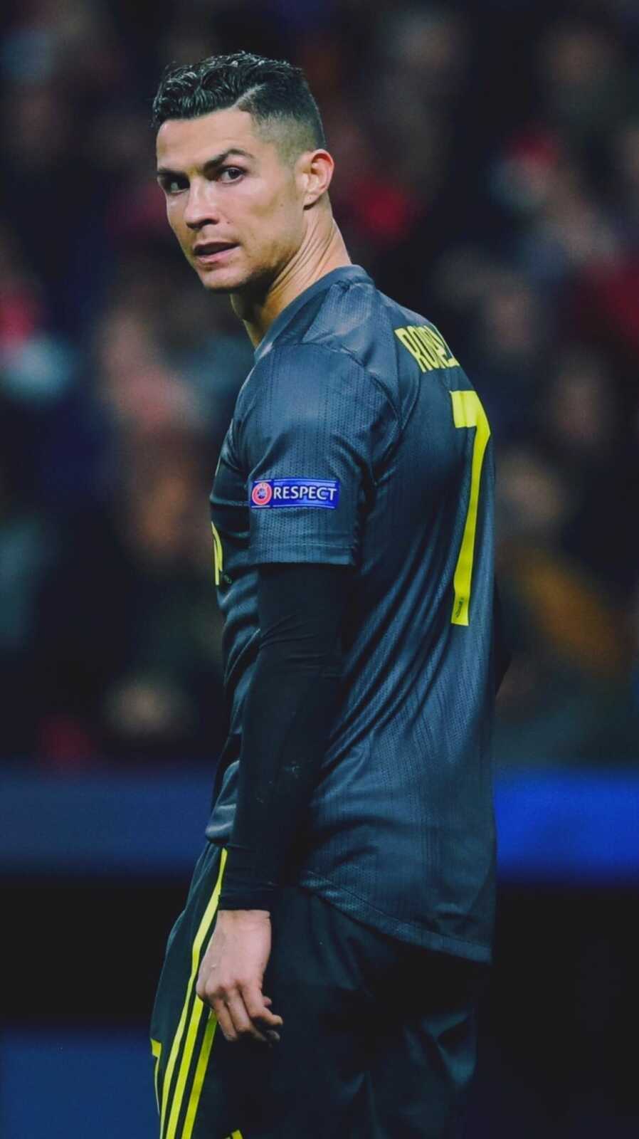 Ronaldo Wallpapers (26 images) - WallpaperCat