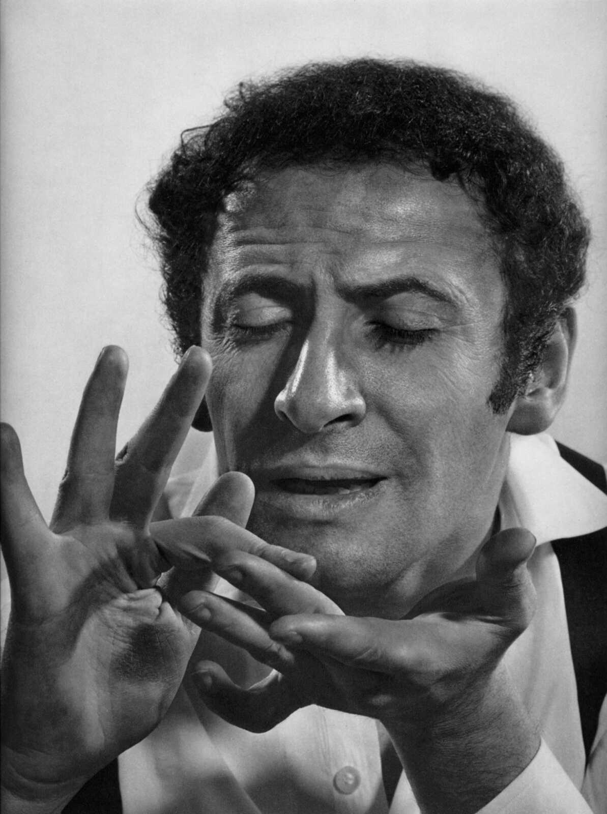 Marcel Marceau Wallpapers (11 images) - WallpaperCat