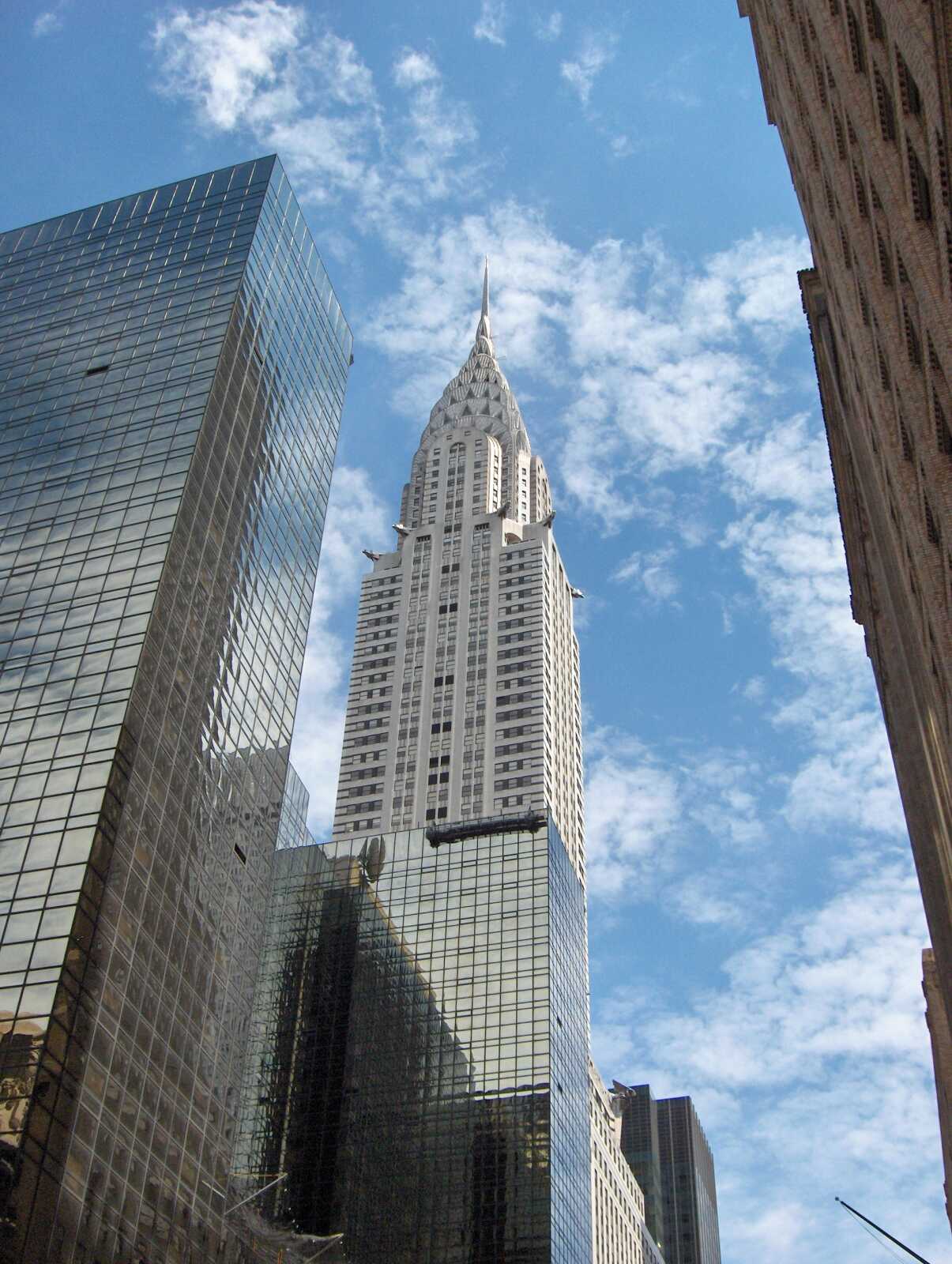 Chrysler Building Wallpapers (24 images) - WallpaperCat