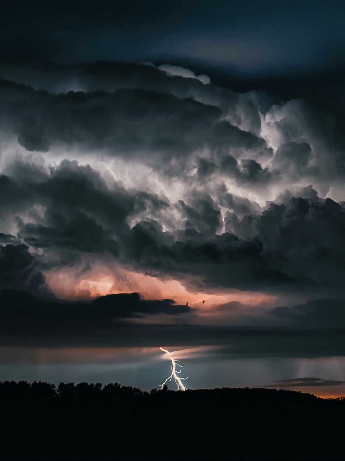 Gray Cloudy Sky Wallpapers (48 images) - WallpaperCat