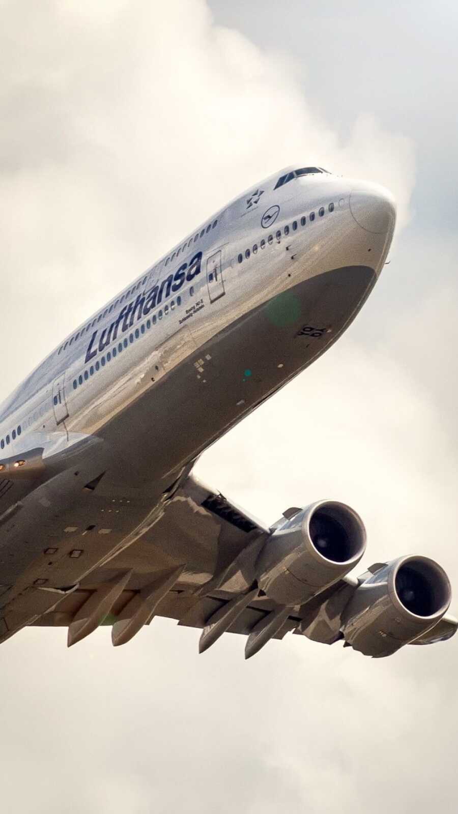 Boeing 747 Wallpapers (35 images) - WallpaperCat