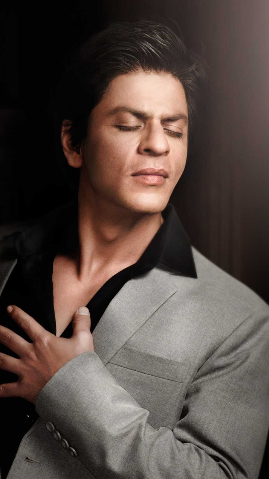 Shah Rukh Khan Wallpapers (35 images) - WallpaperCat