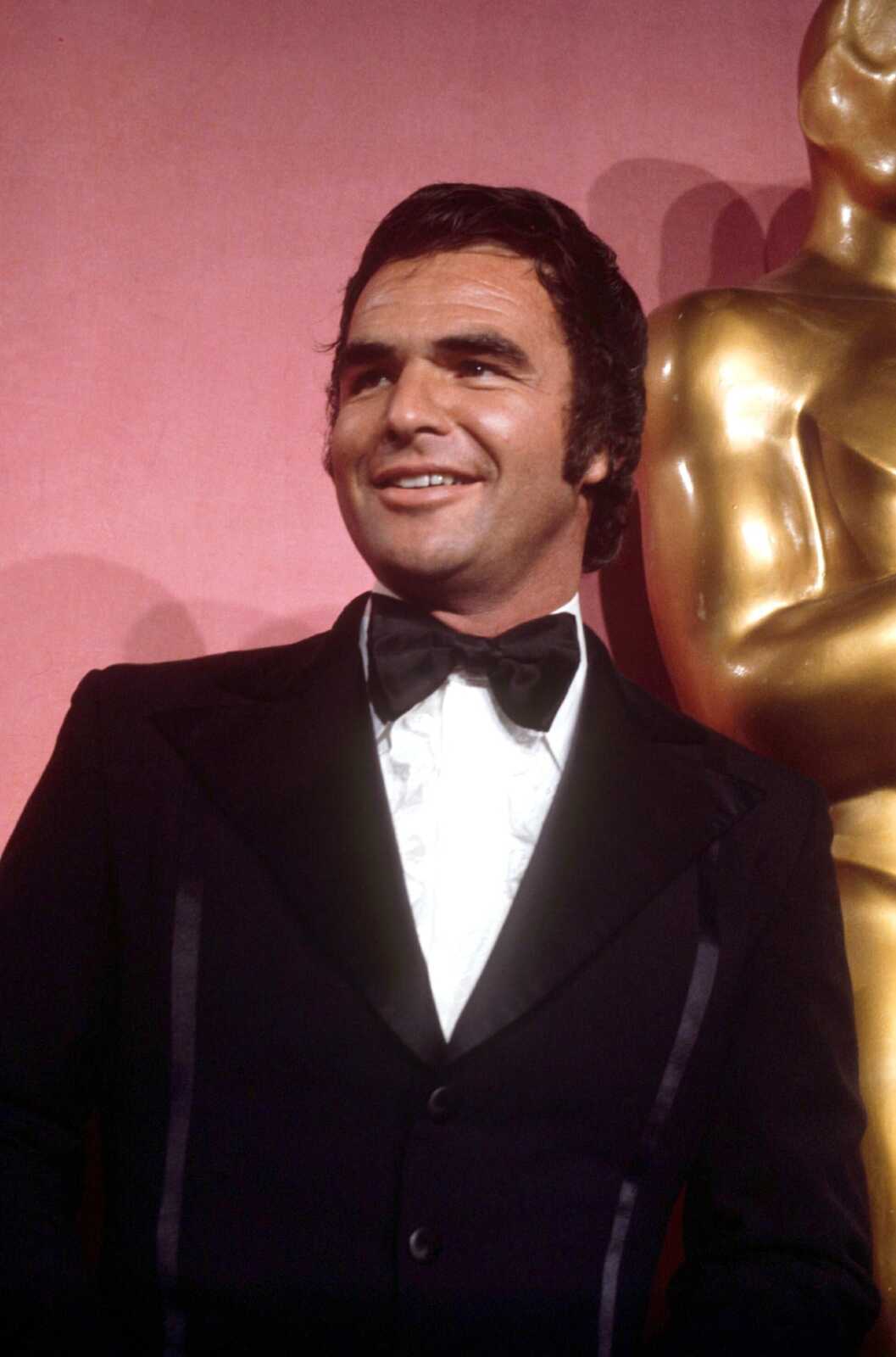 Burt Reynolds Wallpapers (30 images) - WallpaperCat