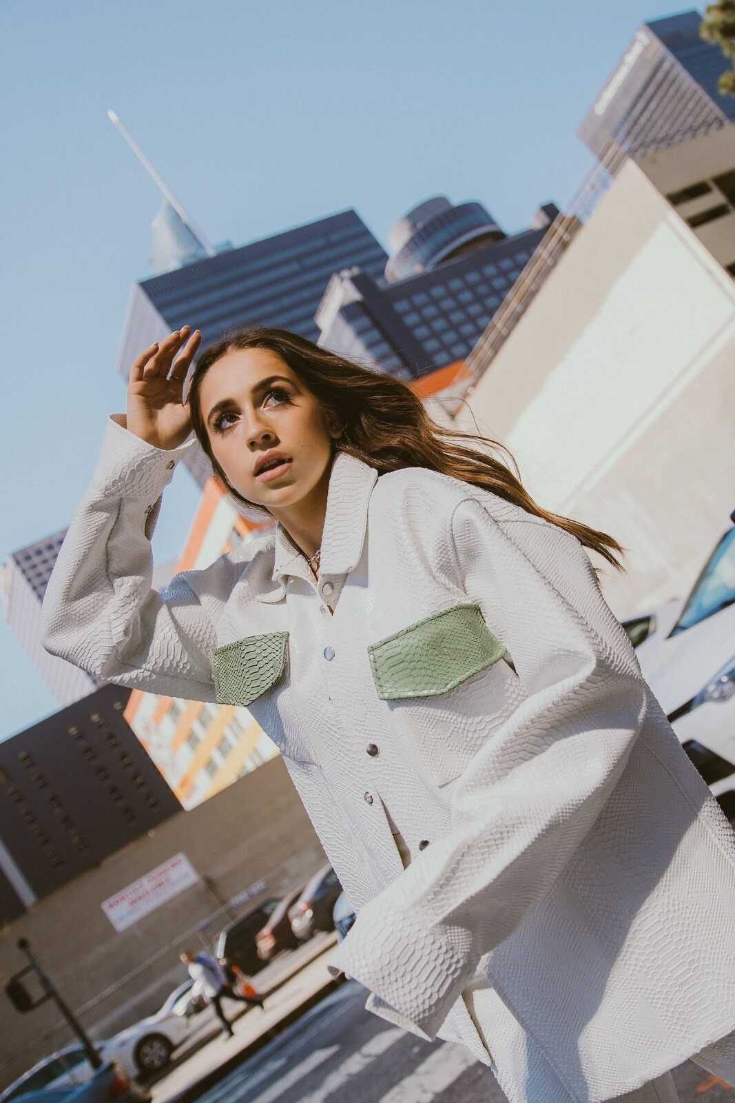 Tate McRae Wallpapers (40 images) - WallpaperCat