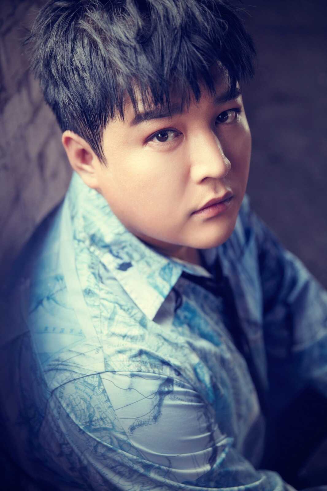 Shindong Wallpapers (32 images) - WallpaperCat