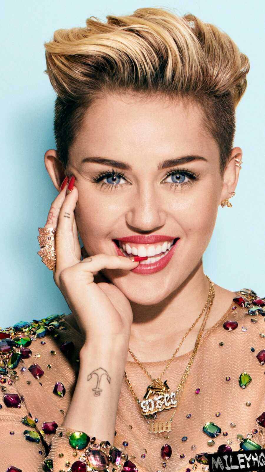 Miley Cirus Wallpapers (44 images) - WallpaperCat