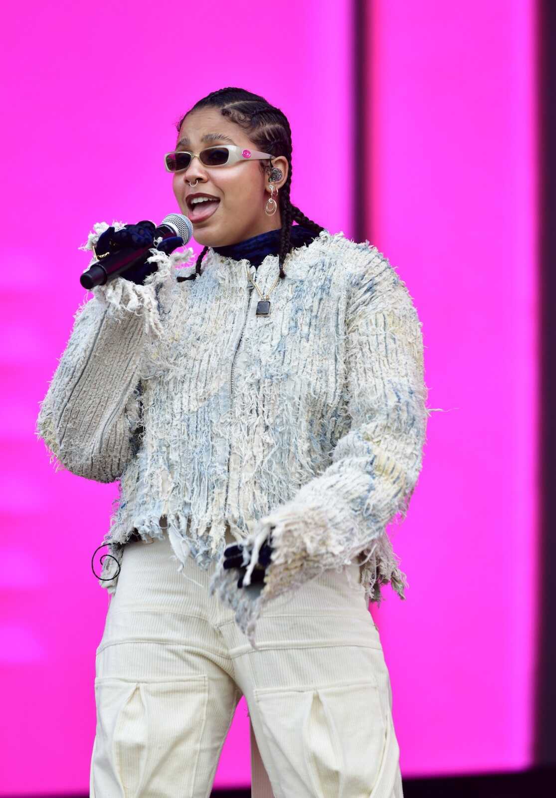 Tokischa (Rapper) Wallpapers (7 images) - WallpaperCat