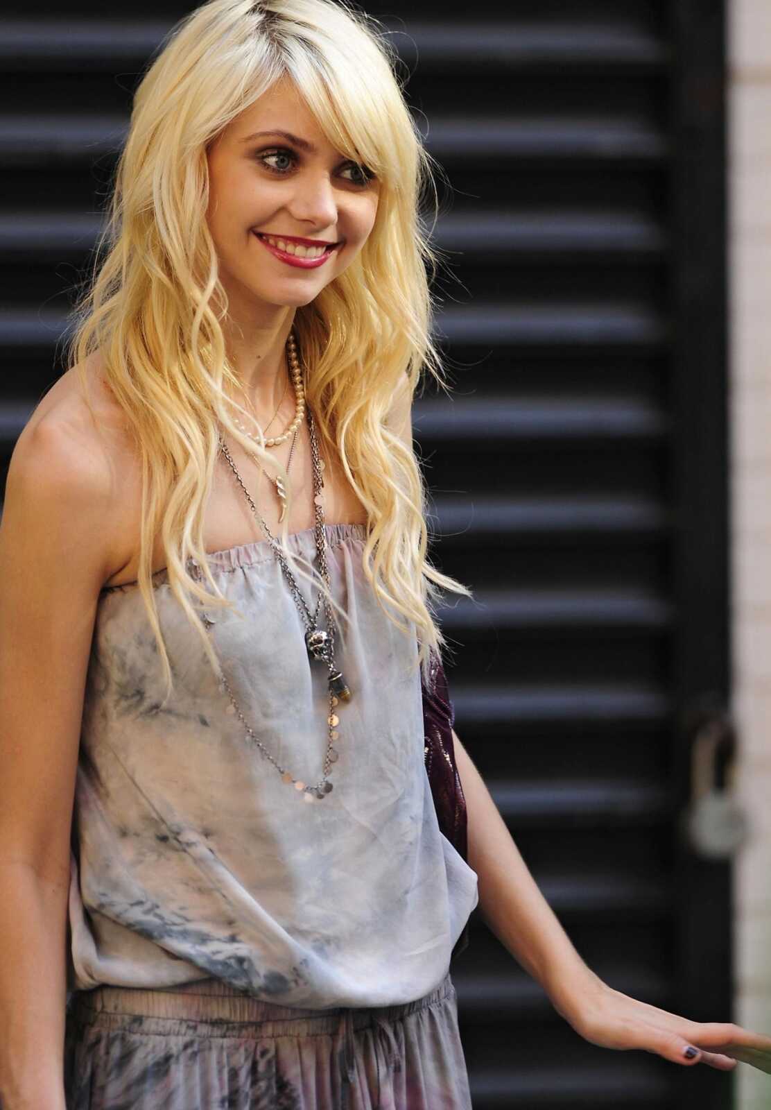 The Pretty Reckless Wallpapers (42 images) - WallpaperCat