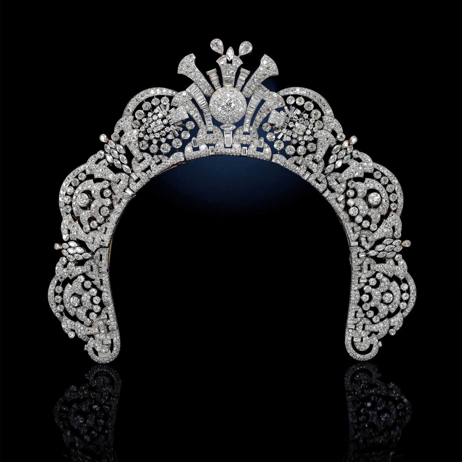 Tiara Wallpapers (16 images) - WallpaperCat