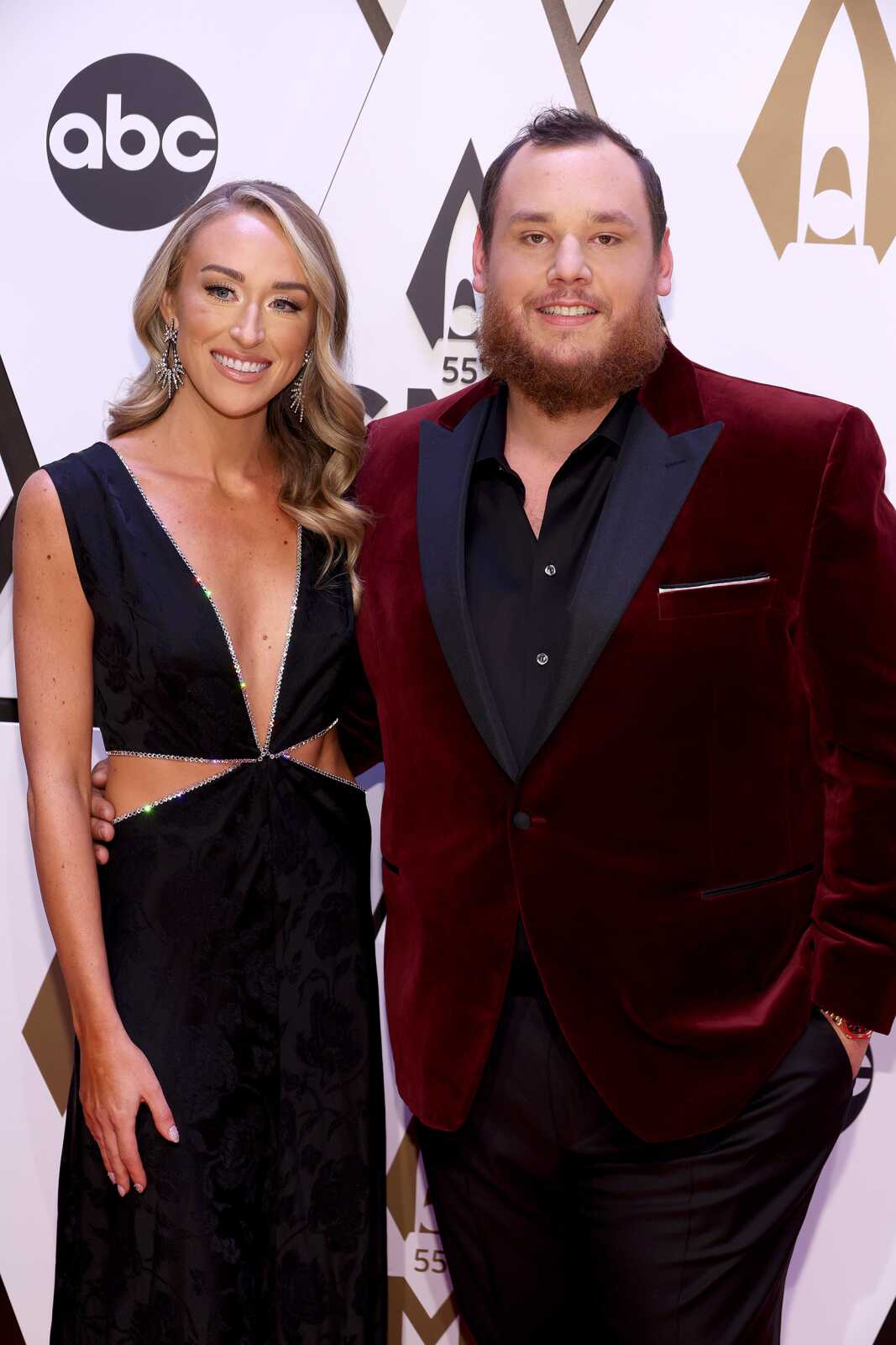 Luke Combs Wallpapers (20 images) - WallpaperCat