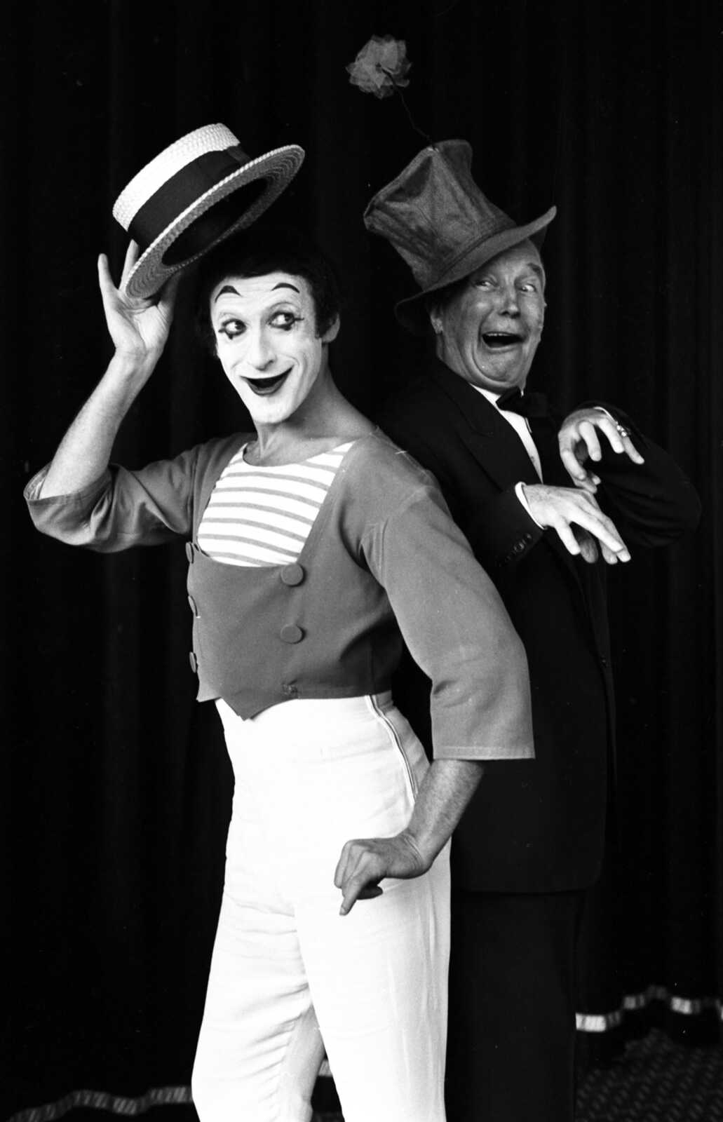 Marcel Marceau Wallpapers (11 images) - WallpaperCat