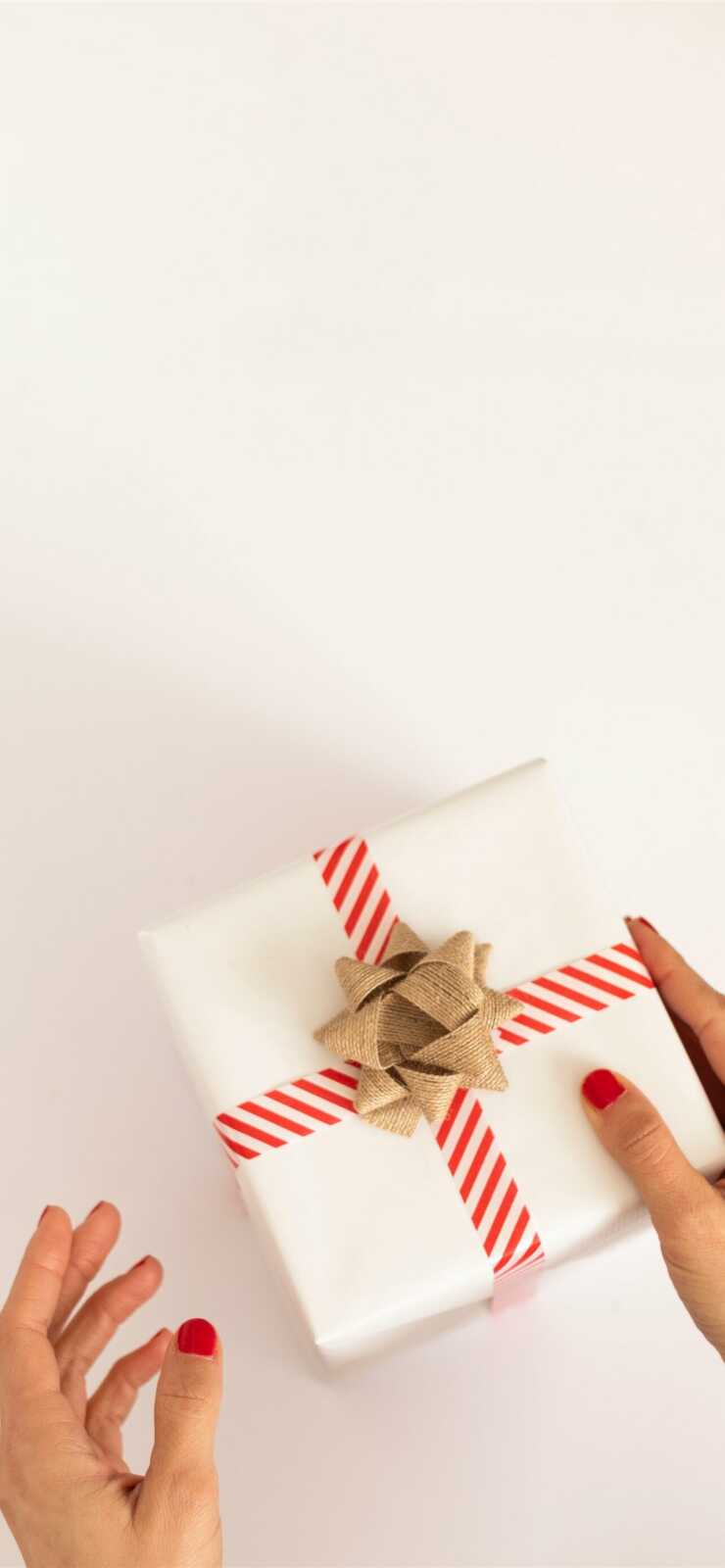 Gifts Wallpapers (47 images) - WallpaperCat