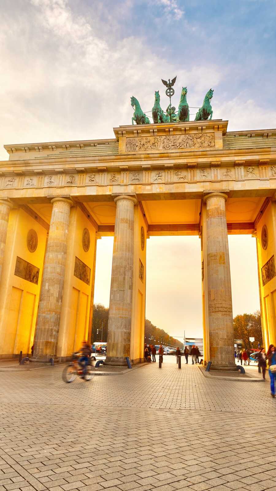 Berlin Wallpapers (61 images) - WallpaperCat