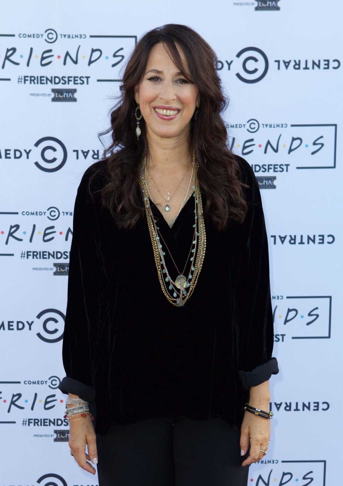 Janice (Friends) Wallpapers (11 images) - WallpaperCat