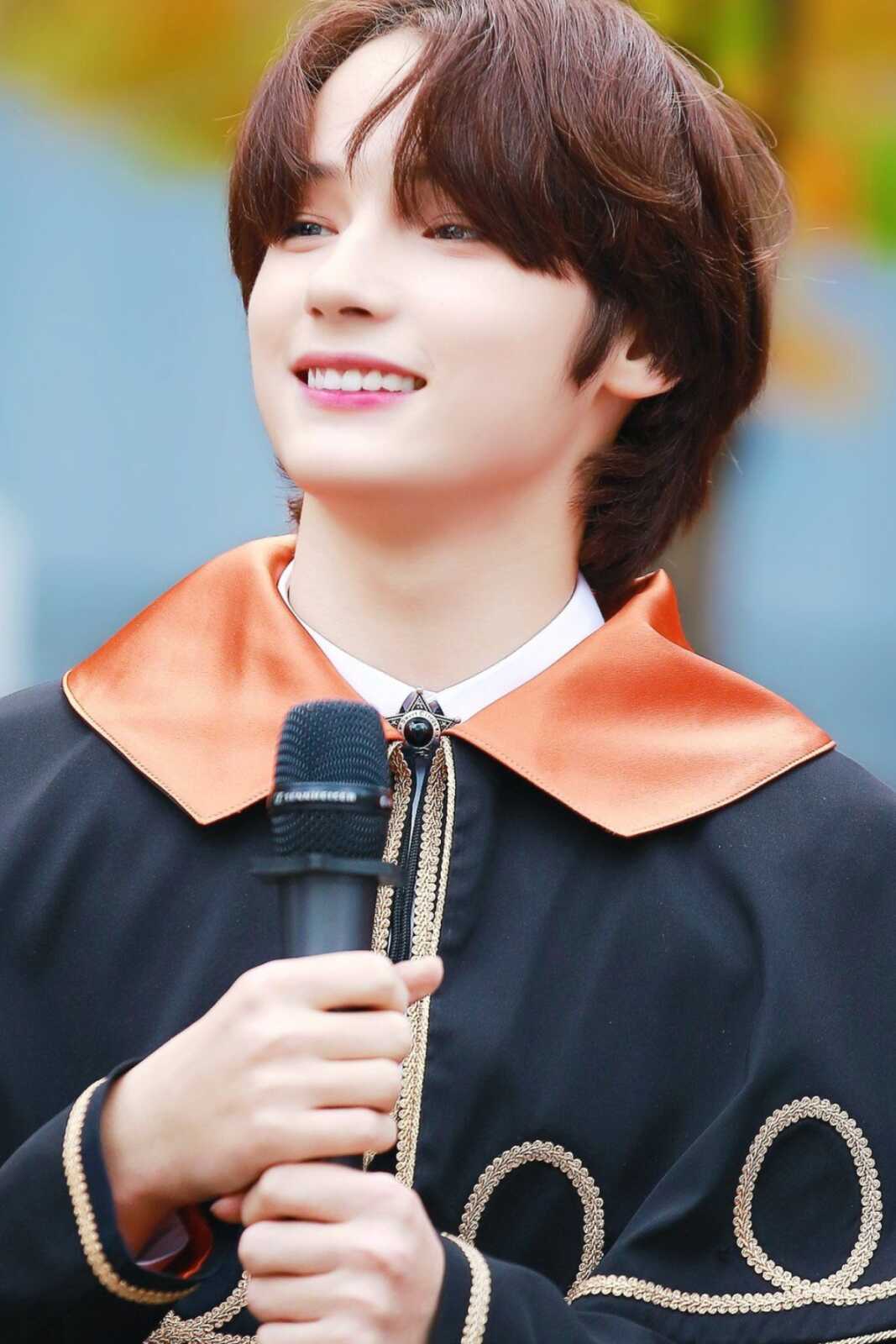 Huening Kai Wallpapers (36 images) - WallpaperCat