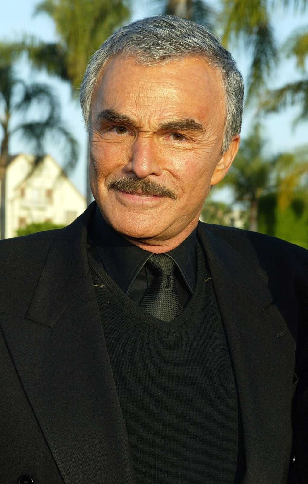 Burt Reynolds Wallpapers (30 images) - WallpaperCat