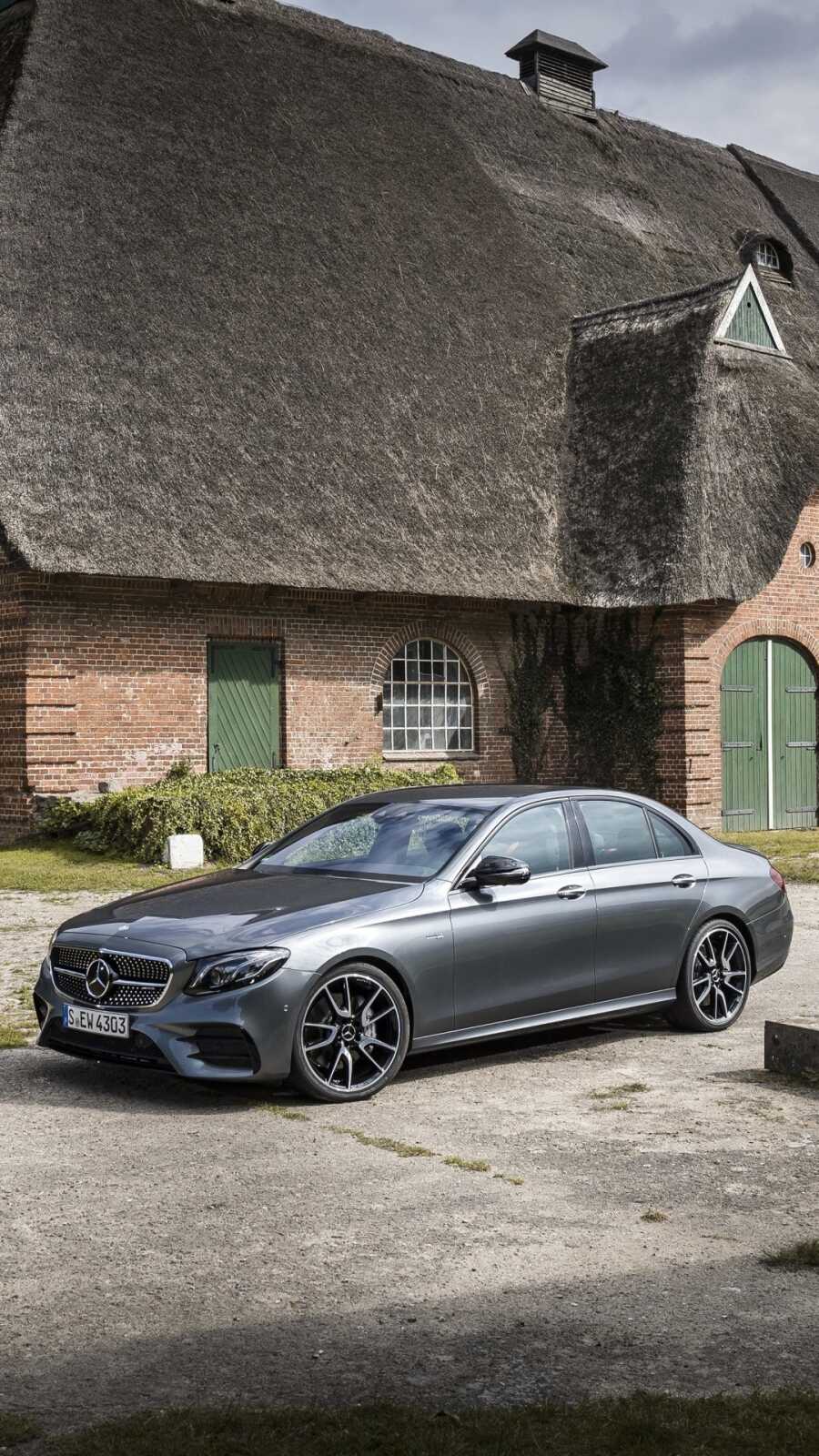 Mercedes-Benz E-Class Wallpapers (57 images) - WallpaperCat