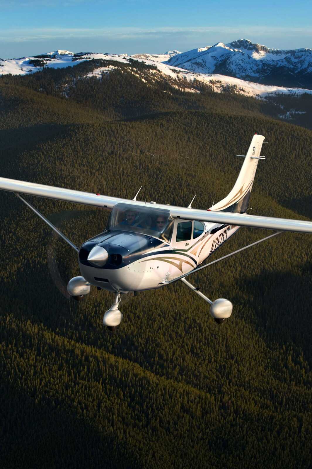 Cessna Wallpapers (34 images) - WallpaperCat