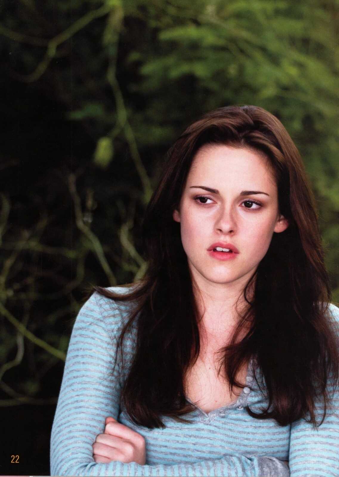 Bella (Twilight) Wallpapers (48 images) - WallpaperCat