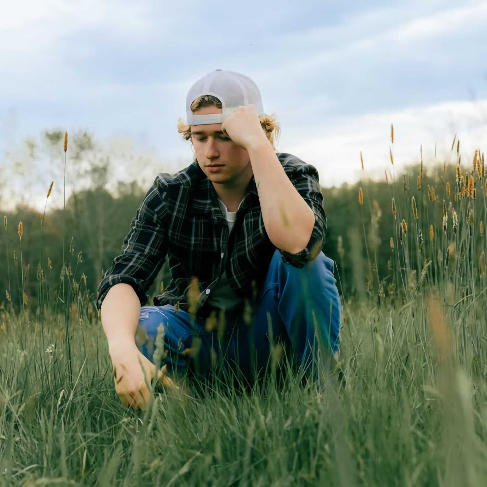 Logan Michael (Singer) Wallpapers (3 images) - WallpaperCat