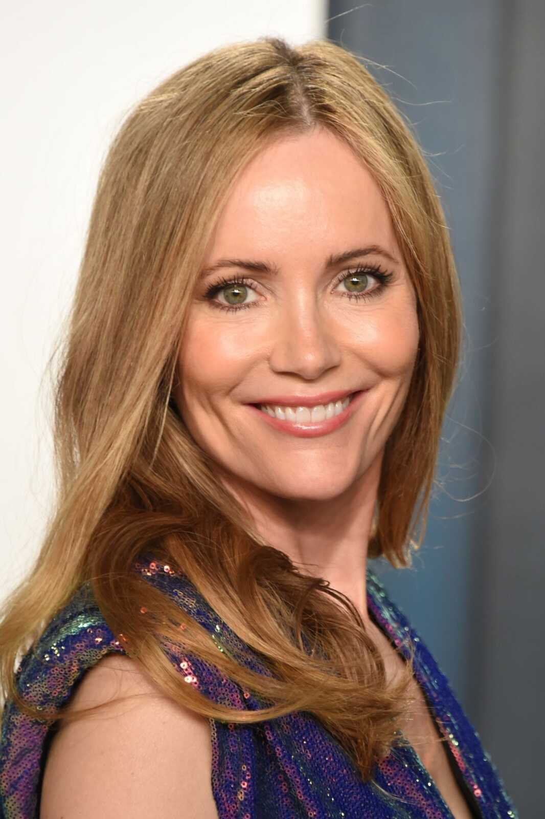 Leslie Mann Wallpapers (37 images) - WallpaperCat