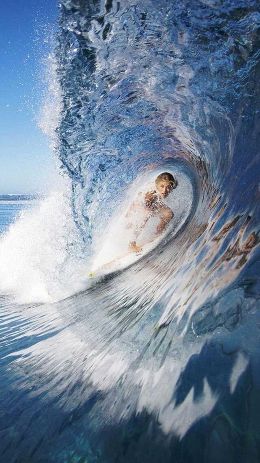 Girl Surfing Wallpapers (67 images) - WallpaperCat