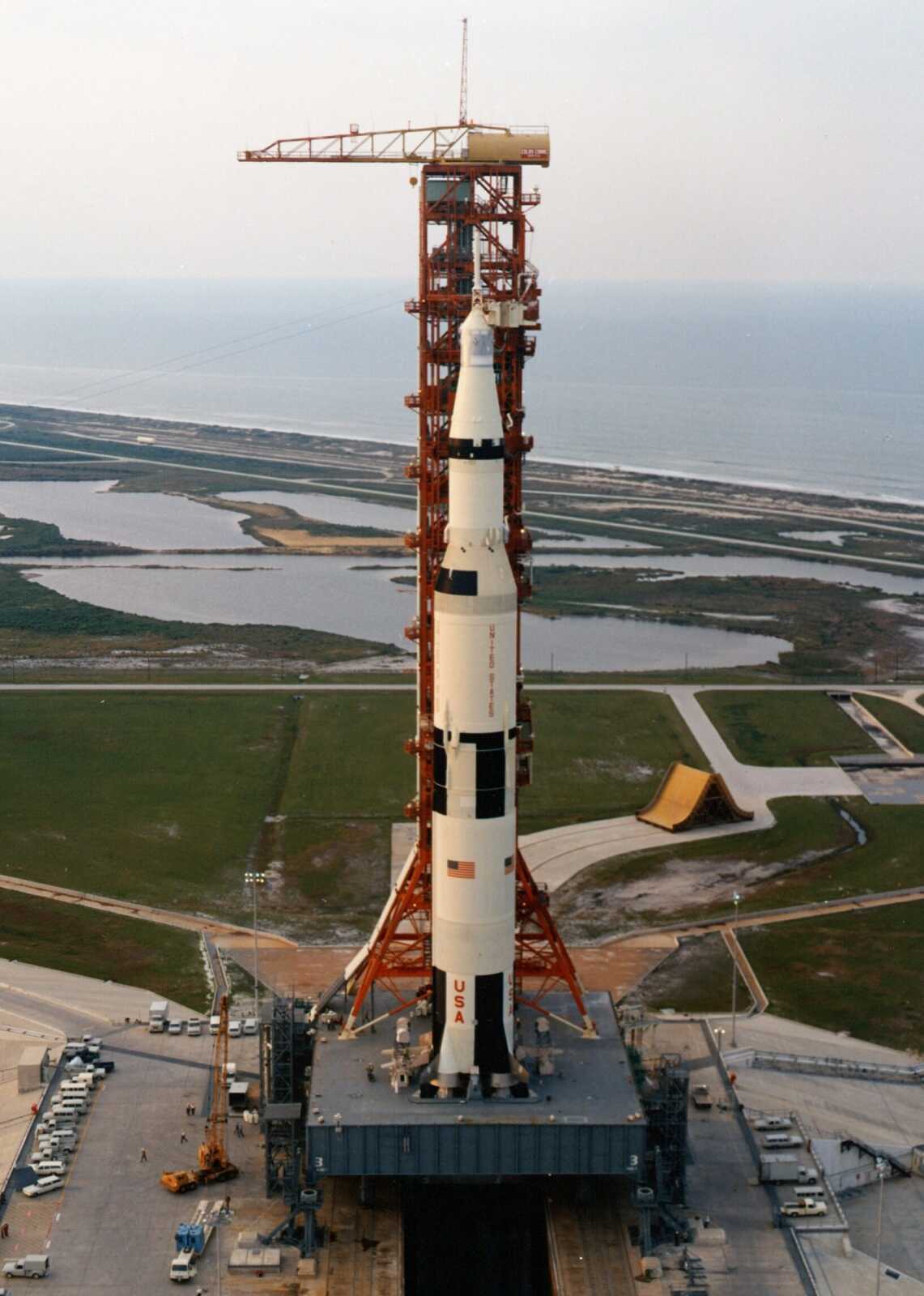Apollo 11 Wallpapers (37 images) - WallpaperCat