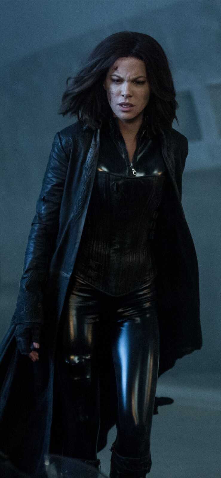 Kate Beckinsale Underworld Wallpapers 47 Images Wallpapercat 2503