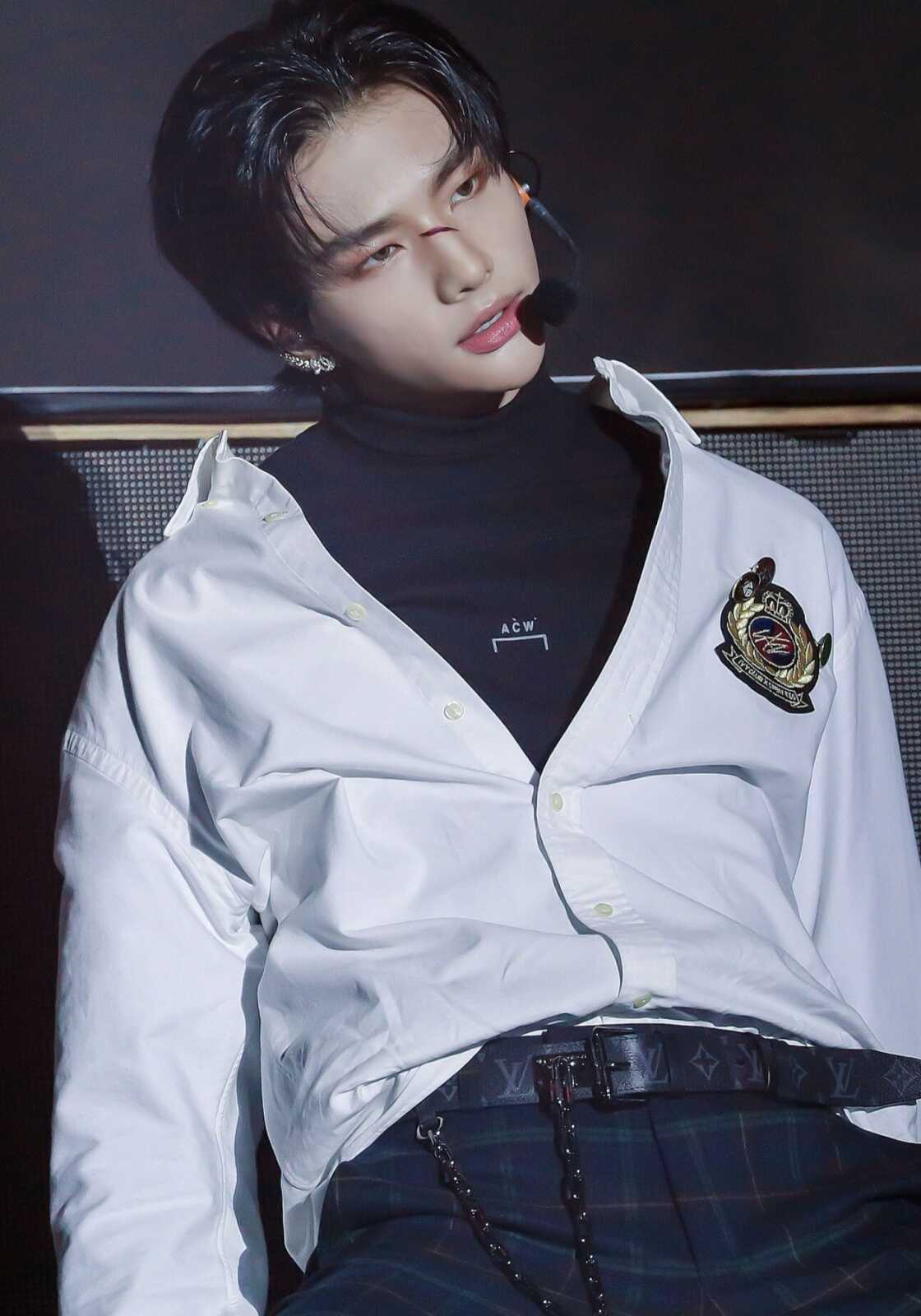Hyunjin (Stray Kids) Wallpapers (21 images) - WallpaperCat