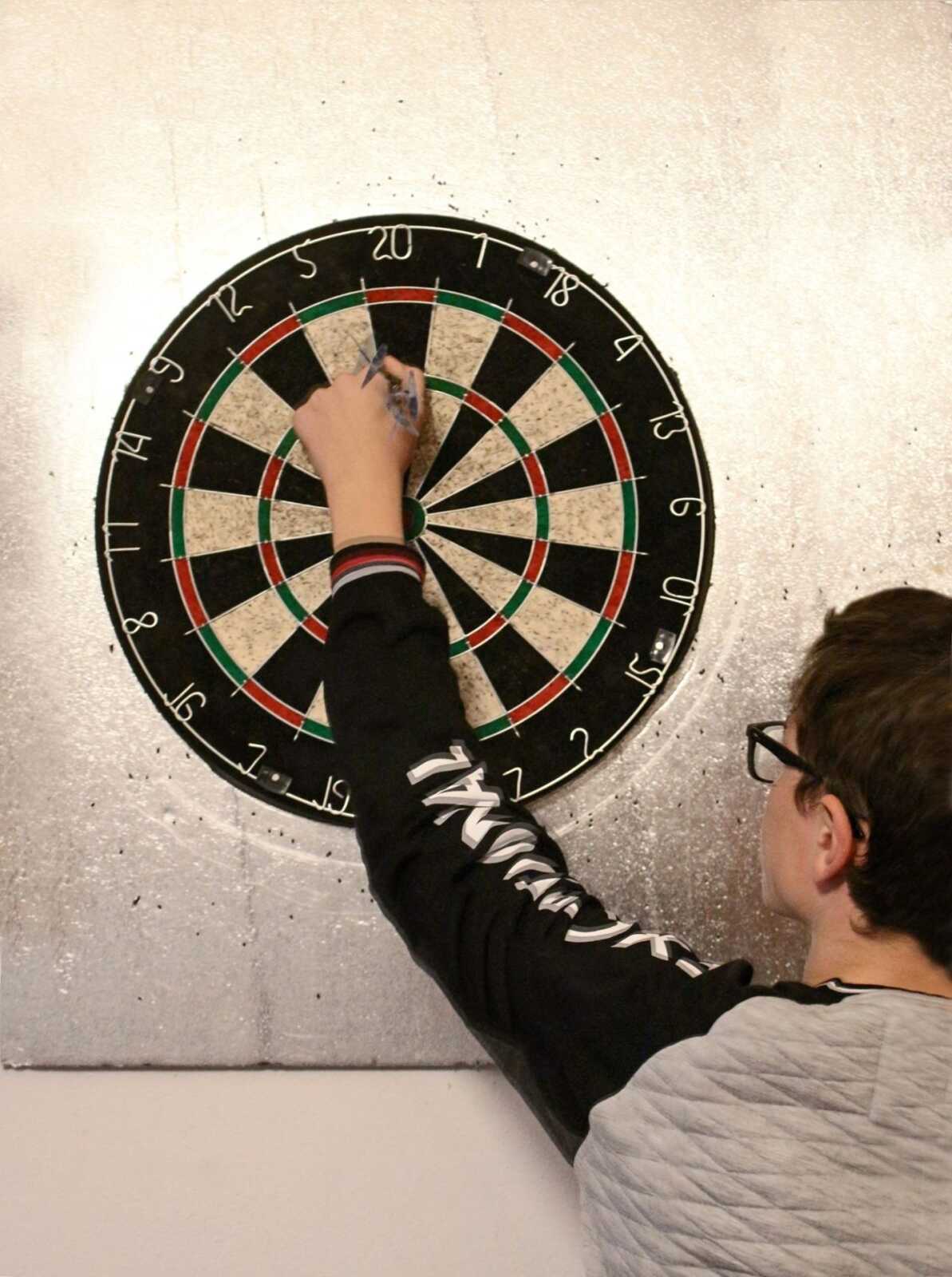 Darts Wallpapers (39 images) - WallpaperCat