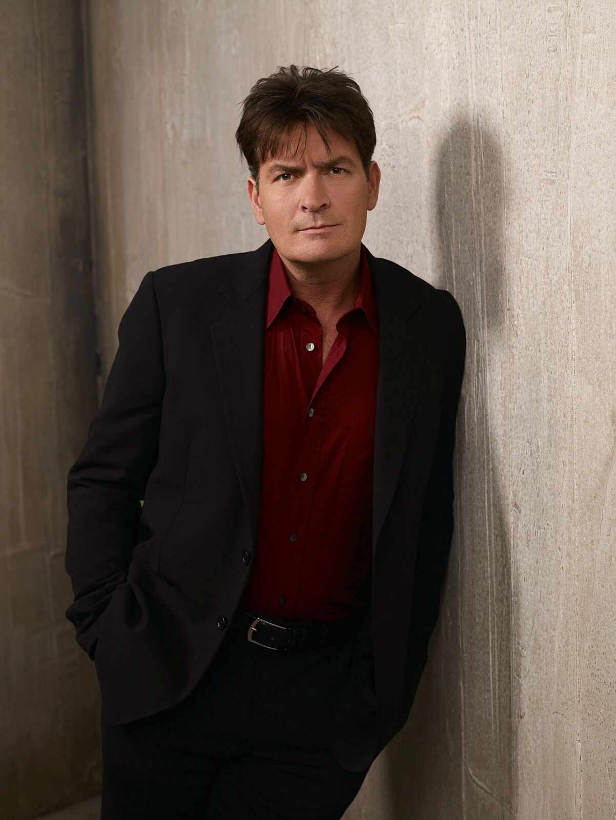 Charlie Sheen Wallpapers (19 images) - WallpaperCat