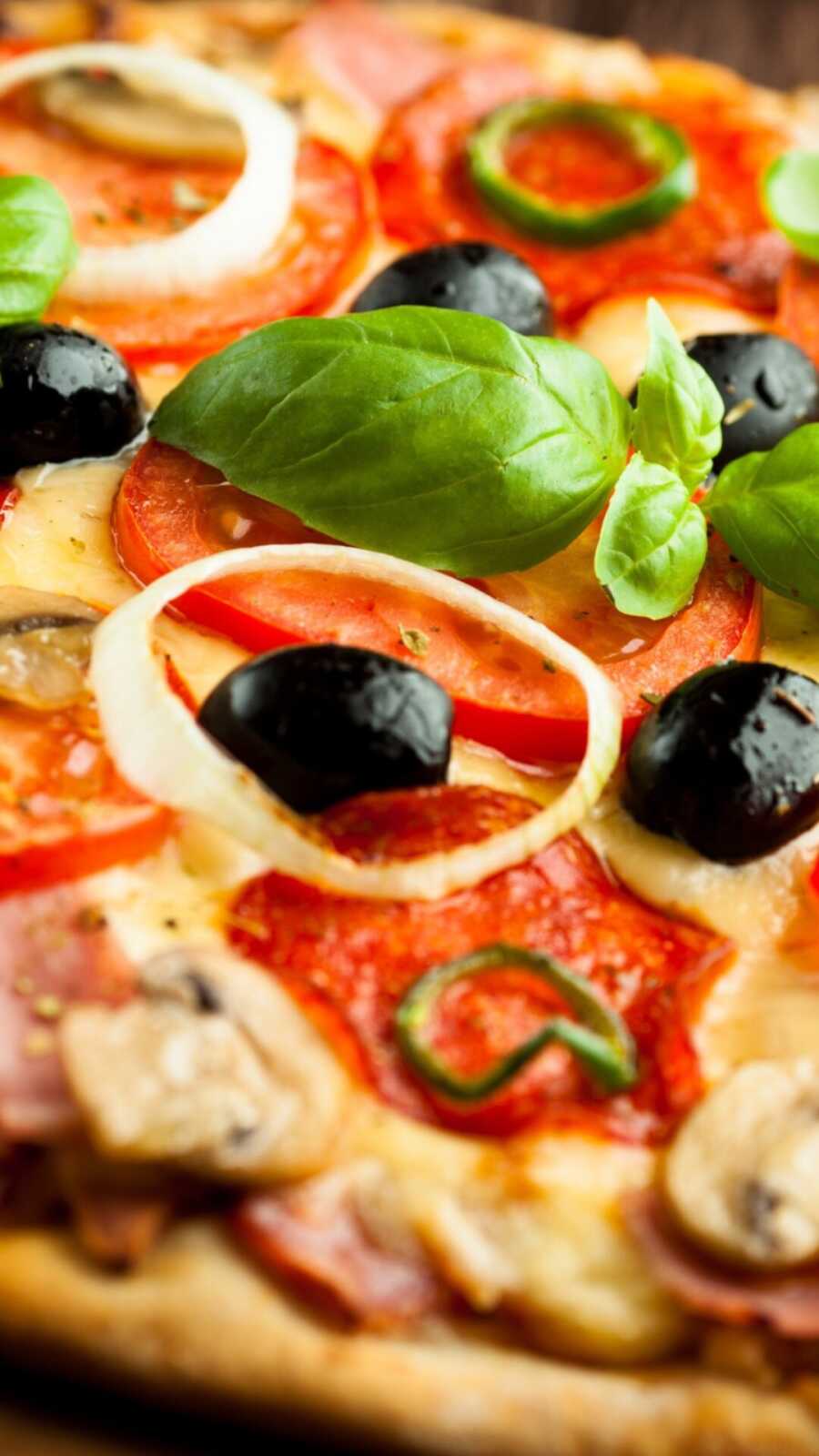 Pizza Wallpapers (64 images) - WallpaperCat