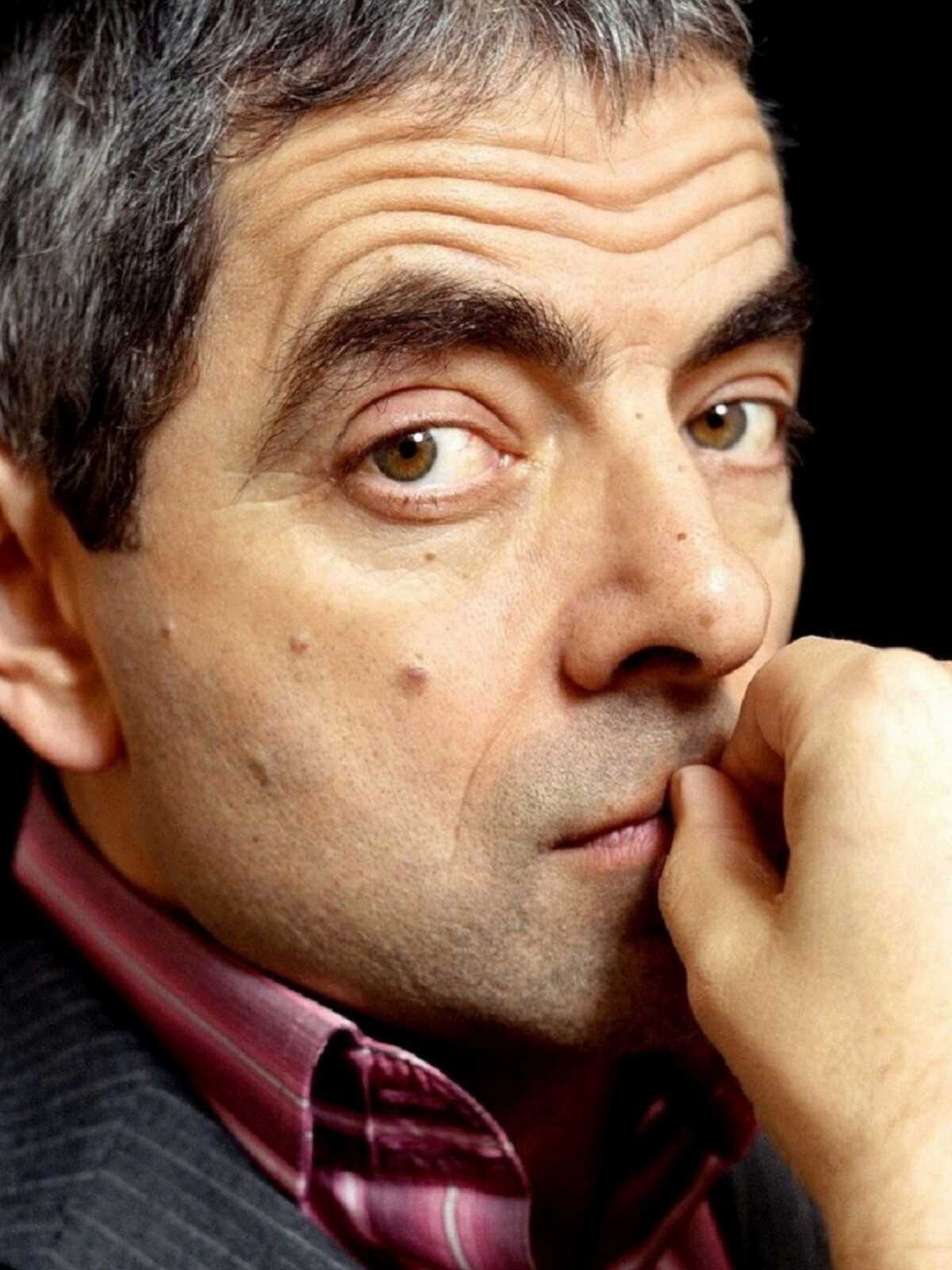 Rowan Atkinson Wallpapers (44 images) - WallpaperCat