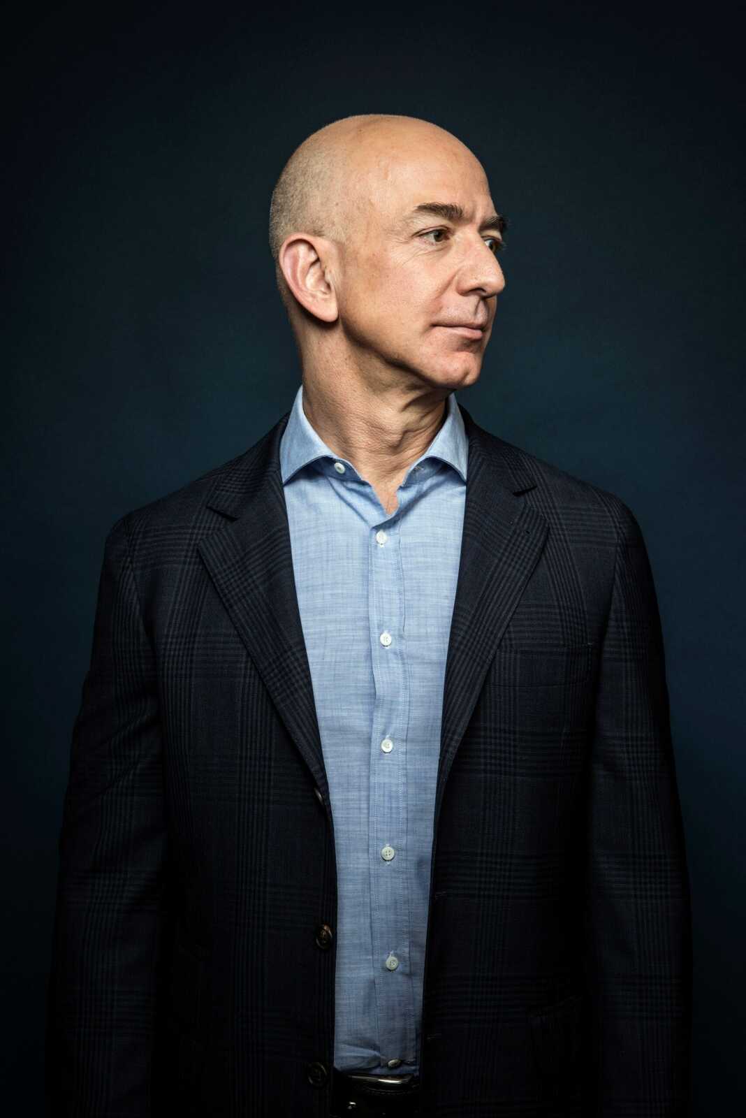 Jeff Bezos Wallpapers (36 images) - WallpaperCat
