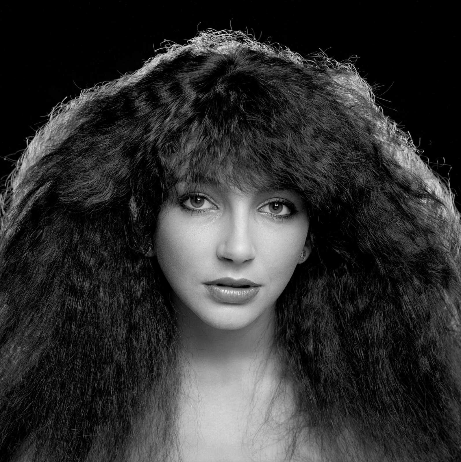 Kate Bush Wallpapers (24 images) - WallpaperCat