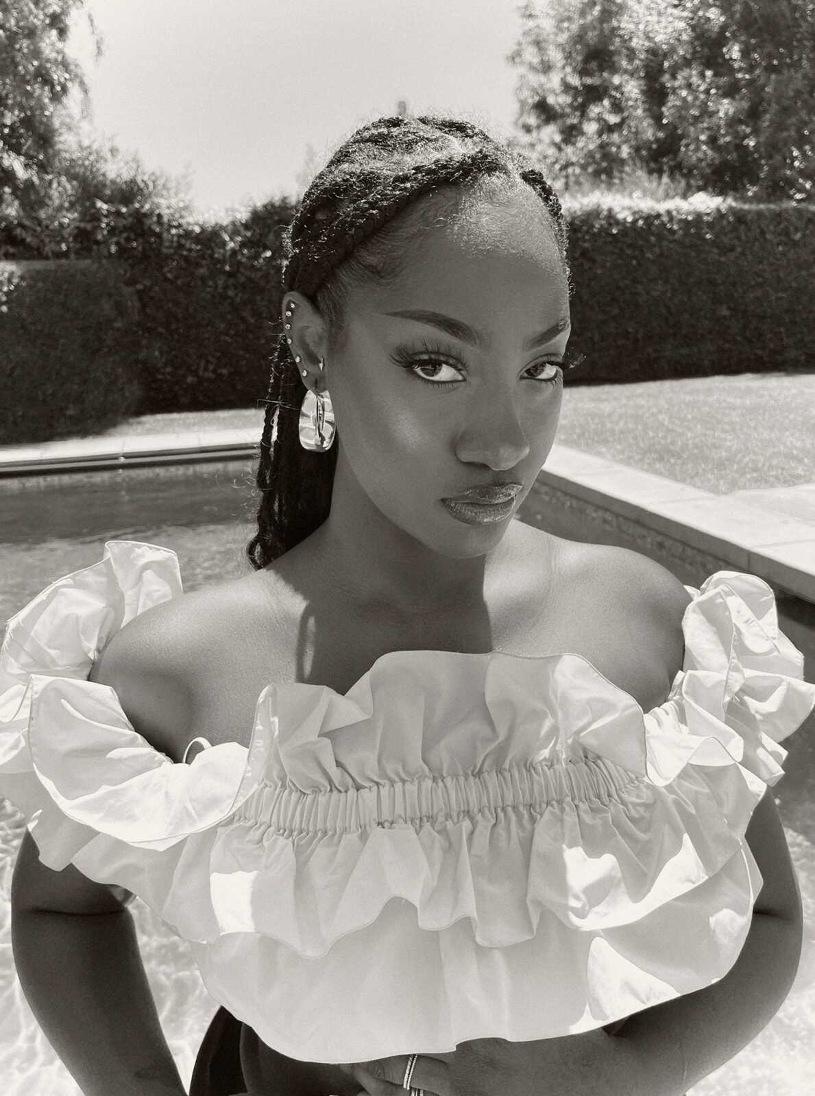 Tems (Singer) Wallpapers (25 images) - WallpaperCat