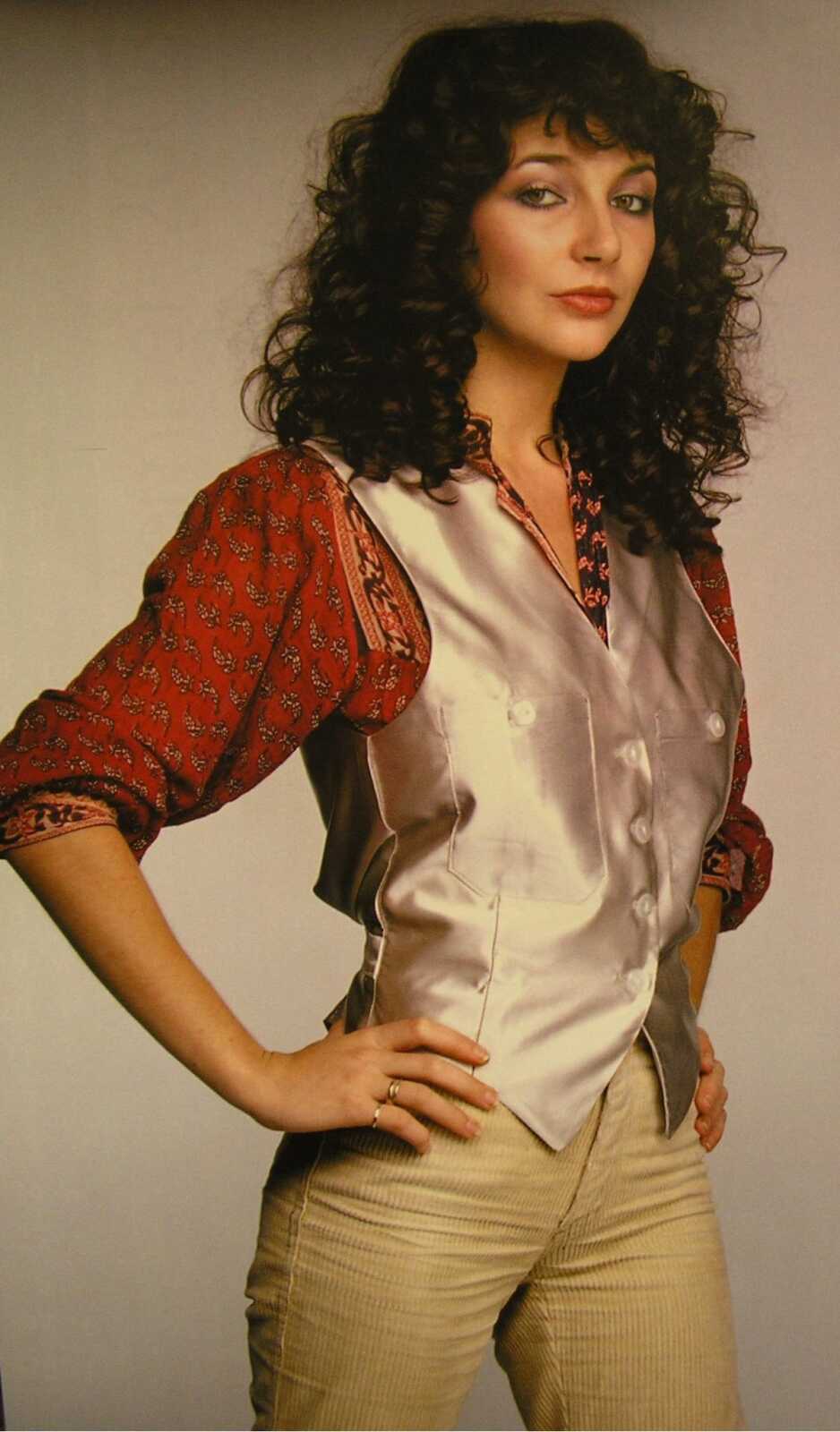 Kate Bush Wallpapers (24 images) - WallpaperCat