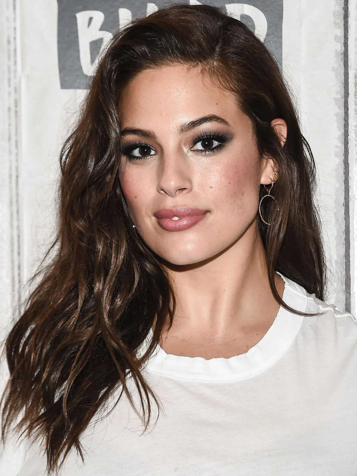Ashley Graham Wallpapers (92 images) - WallpaperCat