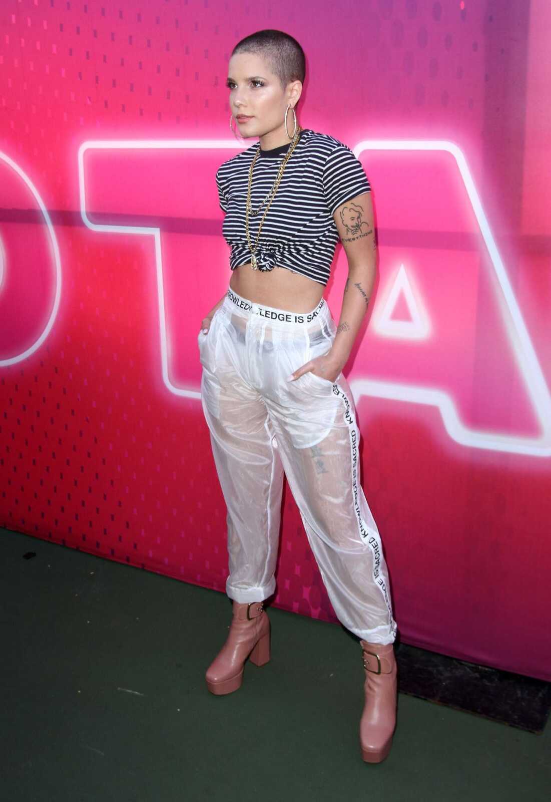 Halsey Wallpapers (47 images) - WallpaperCat