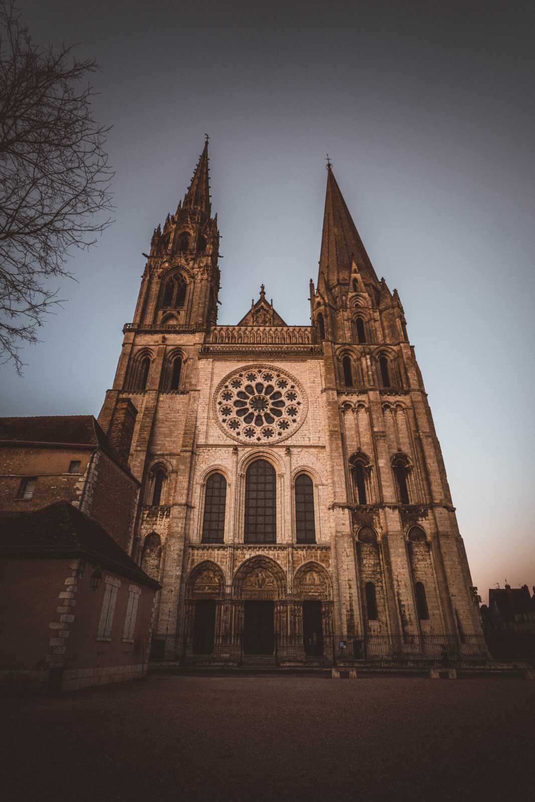 Chartres Cathedral Wallpapers (28 images) - WallpaperCat